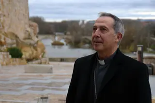 El obispo de Zamora, Fernando Valera, cumple 65 años